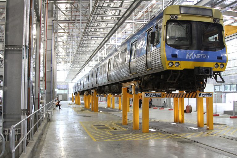 Railway Maintenance Equipment - Vector Lifting